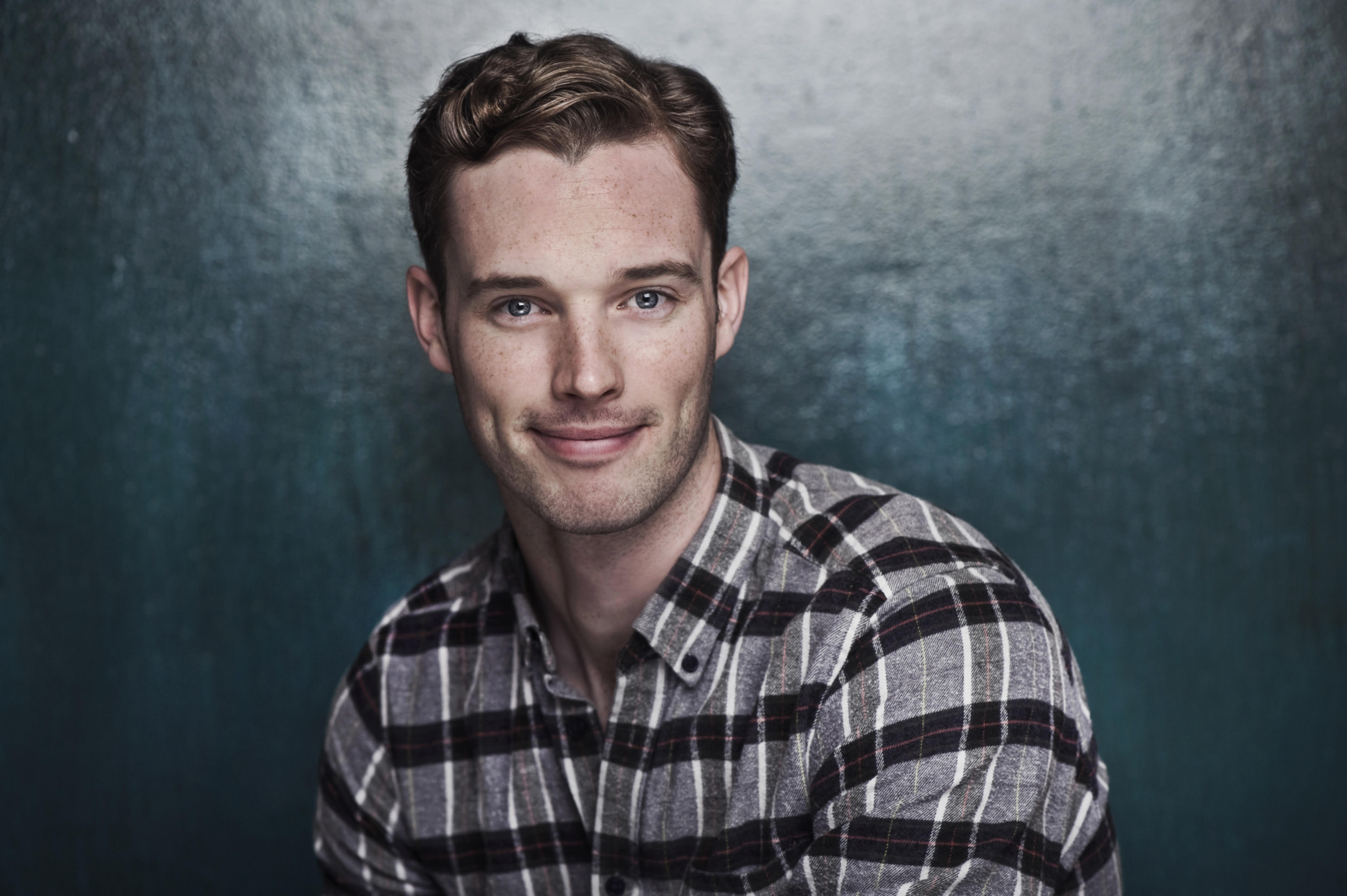 Stage Door Dialogues – Liam Tobin of “Chris, Mrs. – A New Holiday ...